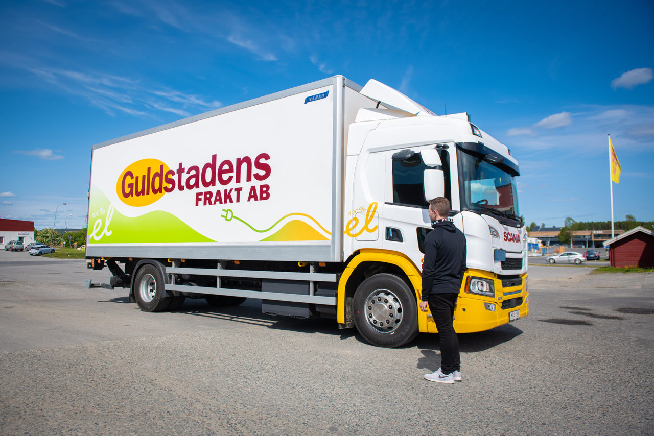 Guldstadens frakt går mot strömmen – har införskaffat en el-lastbil ...